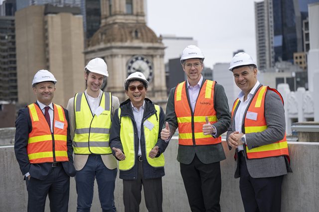 Melbourne Walk tops out - Shopping Centre News
